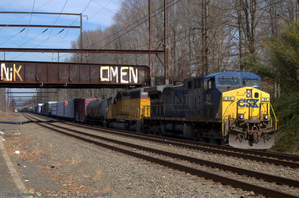 CSX AC44CW 84 leads Q417-10